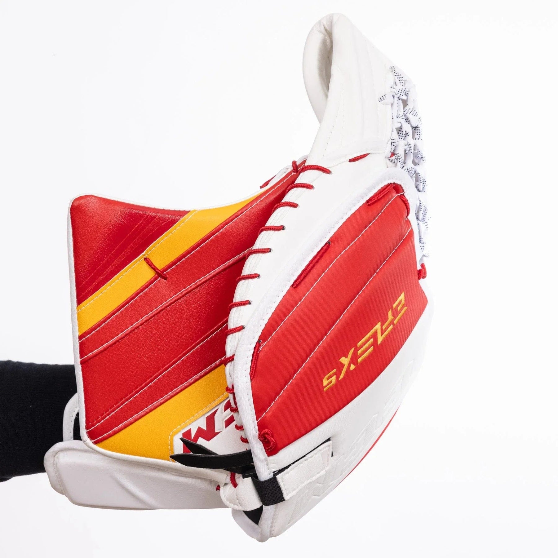 CCM Extreme Flex 5 Senior Goalie Catcher - Jacob Markstrom - Pro Stock ...