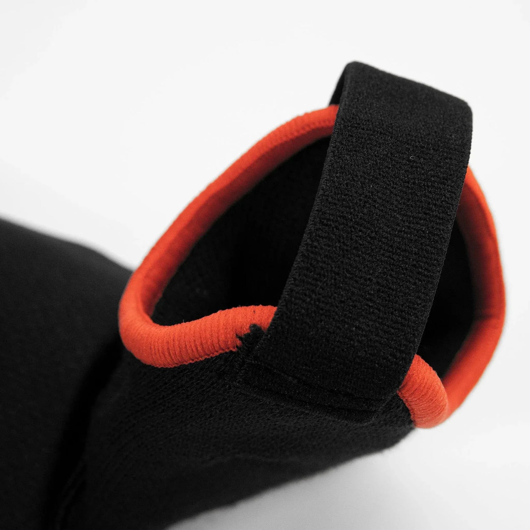 Knapper 555 Ball Hockey Shin Guards 2023 | TheHockeyShop.com