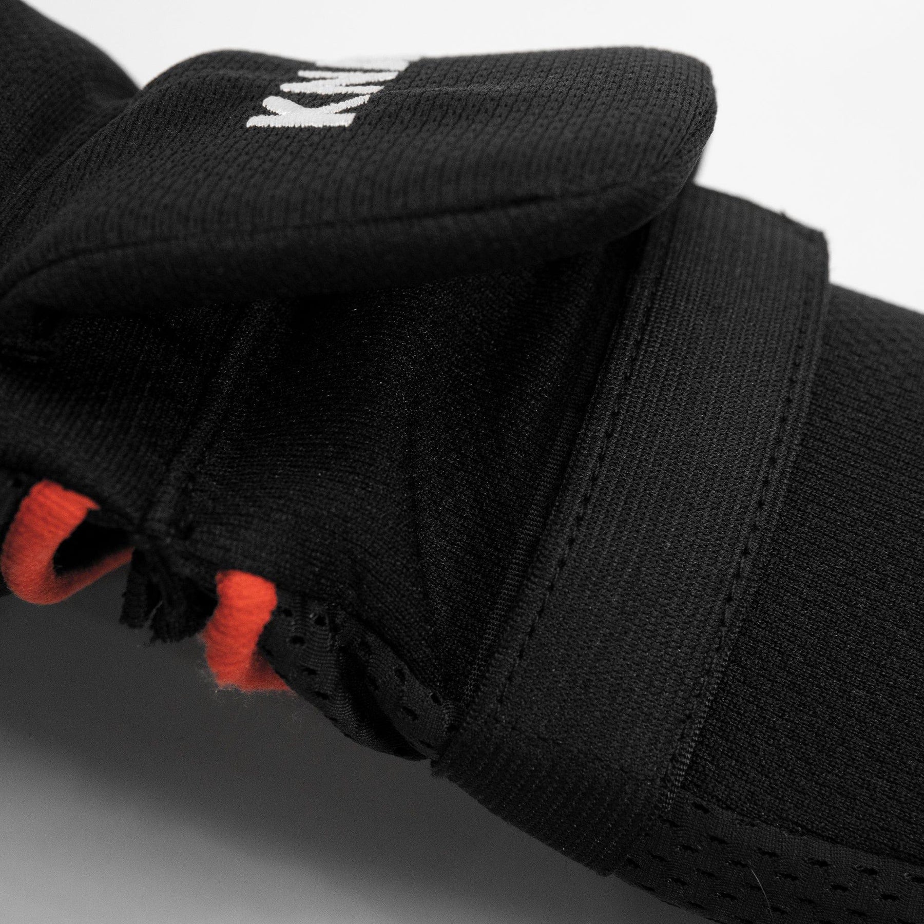 Knapper 555 Ball Hockey Shin Guards 2023 | TheHockeyShop.com